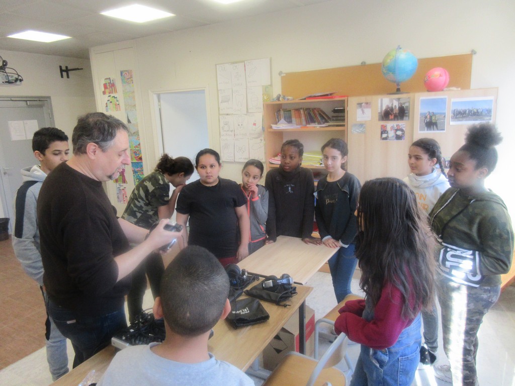 Montage en image d’un plateau radio – AriaNice Radio